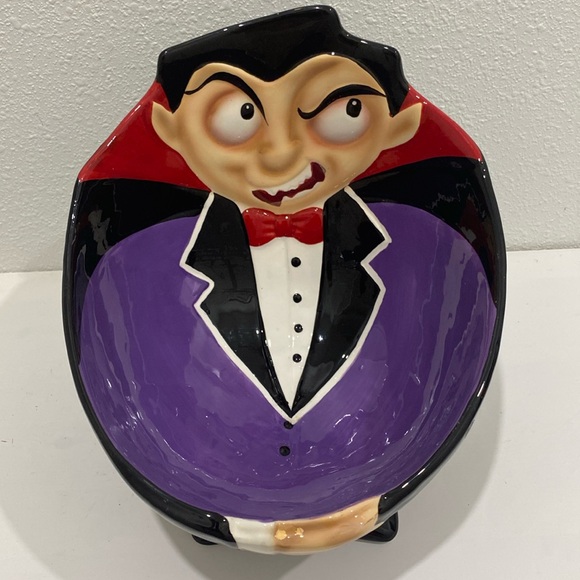 UCP | Other | Large Dracula Halloween Decor Candy Chips Or Goodies ...